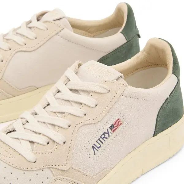 AUTRY 01 Medalist Low Sneakers