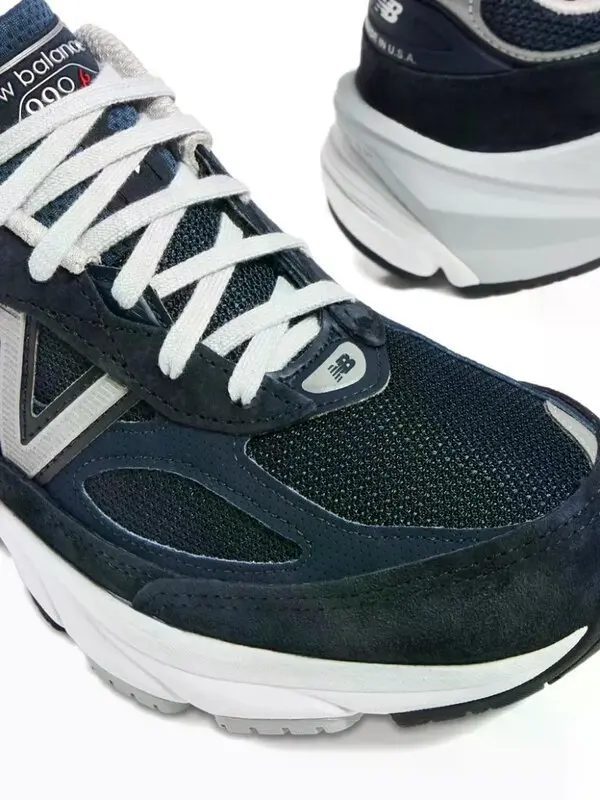 NEW BALANCE 990v6 Sneakers