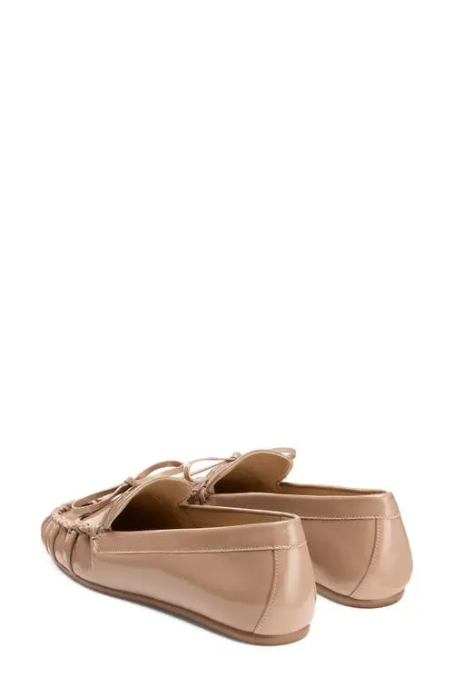 STUART WEITZMAN Britt Bow Loafer - Fawn