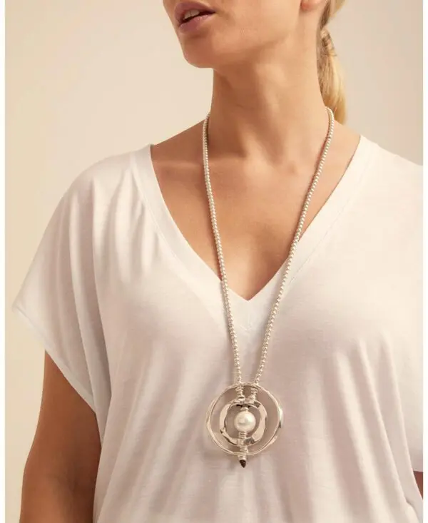 UNODE50 Pearl Drop Pendant Necklace