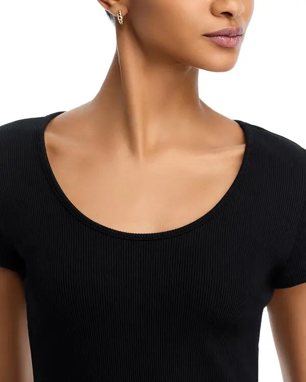 L'Agence Brynlee Short Sleeve Scoop Neck Tee - Black