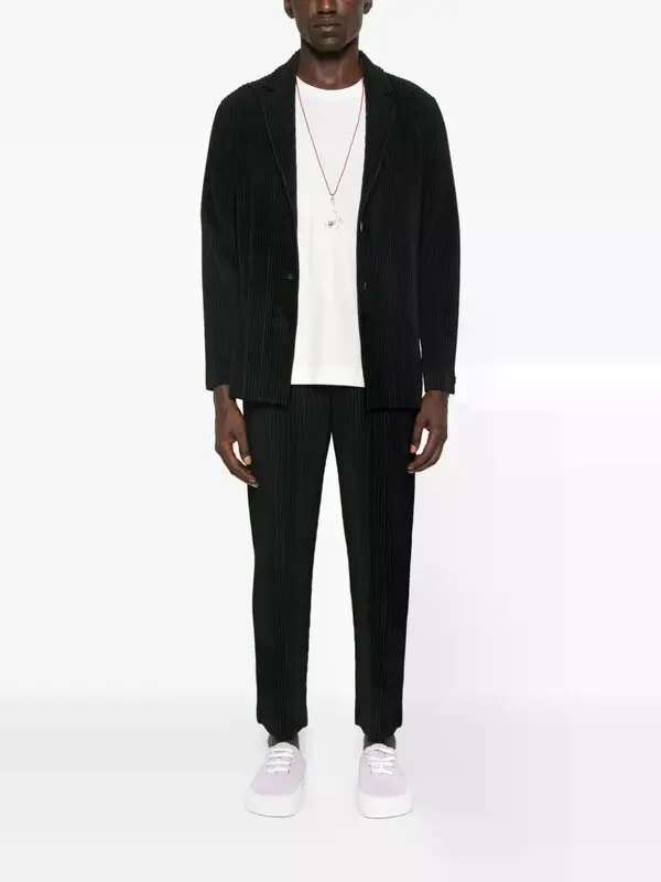Issey Miyake Pleated Button Blazer - Black