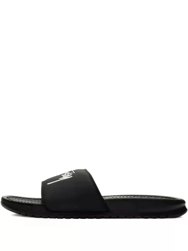 Nike Benassi Slides - Black