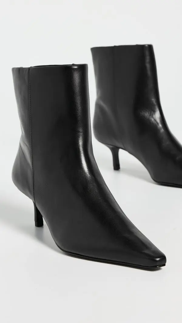 BLACK SUEDE STUDIO - Harlow Leather Boots