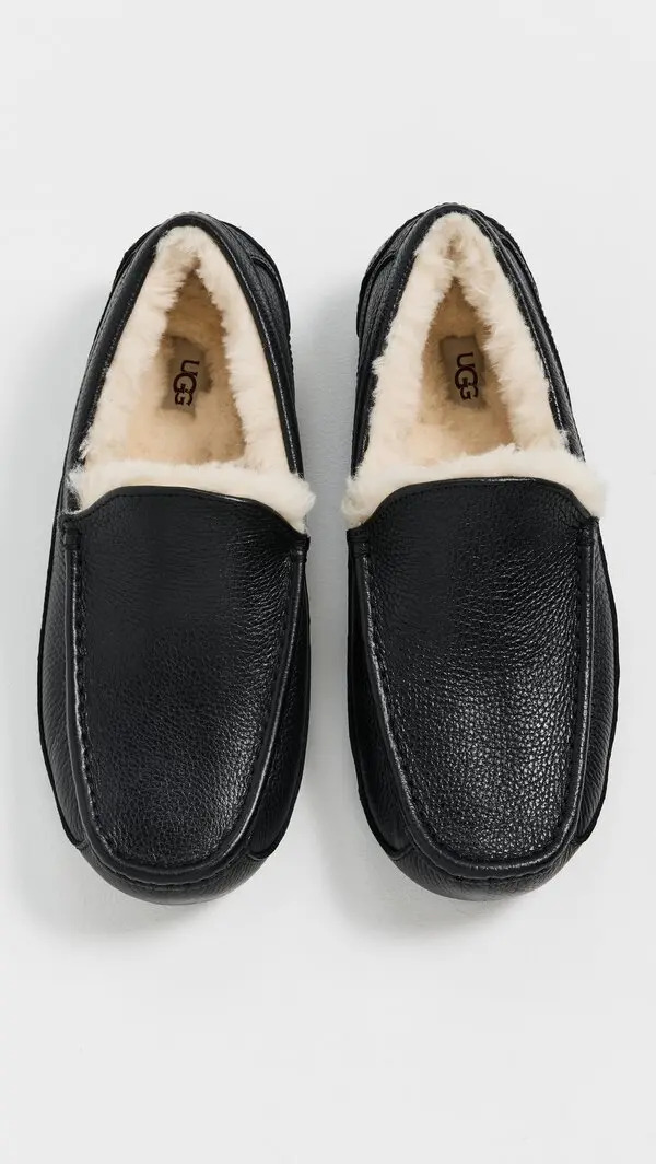 UGG Ascot Leather Slippers - Black