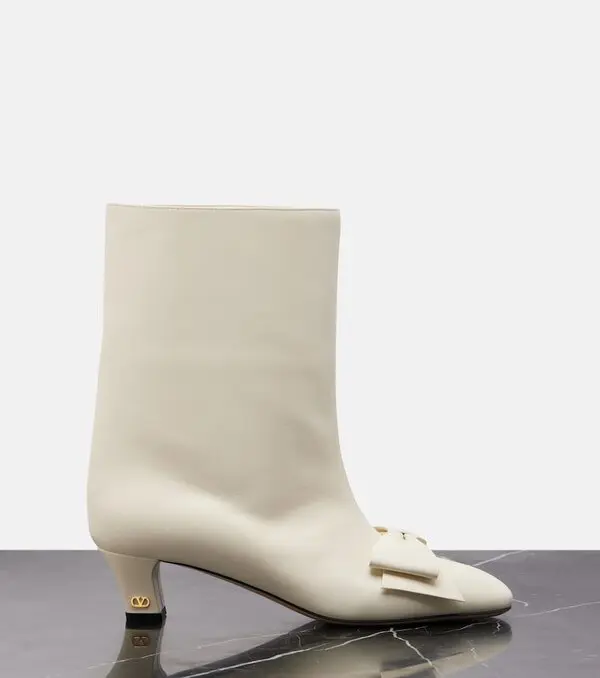 Valentino Garavani Bowow 45 Leather Boots