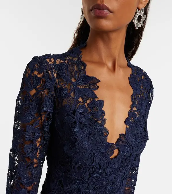Monique Lhuillier Lace Gown
