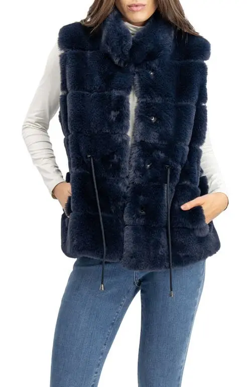 LYLA GRANT Fur-free Rex Rabbit Vest