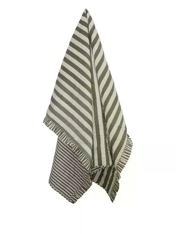 AMUSE LA BOUCHE Striped Ruffled Quilt