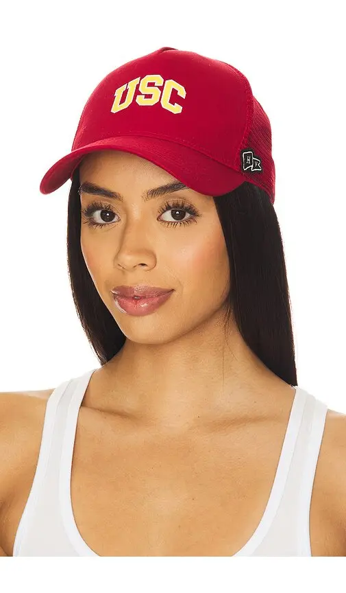 HYPE AND VICE Usc Logo Trucker Cap - Red
