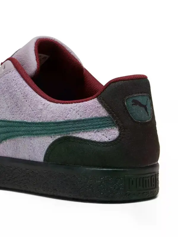 PUMA Clyde Sneakers - Purple