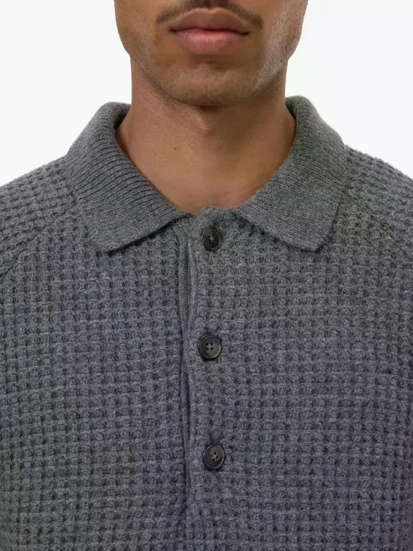 Closed Knitted Sweater