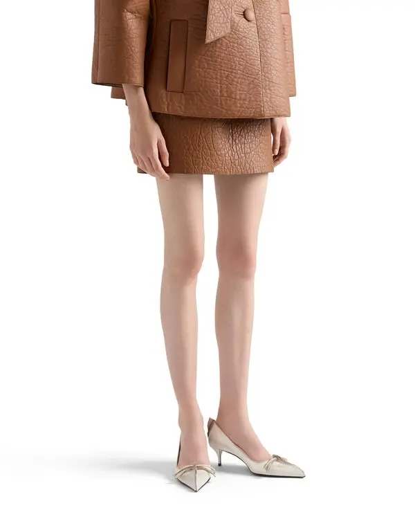 Prada Leather Pumps - Neutral