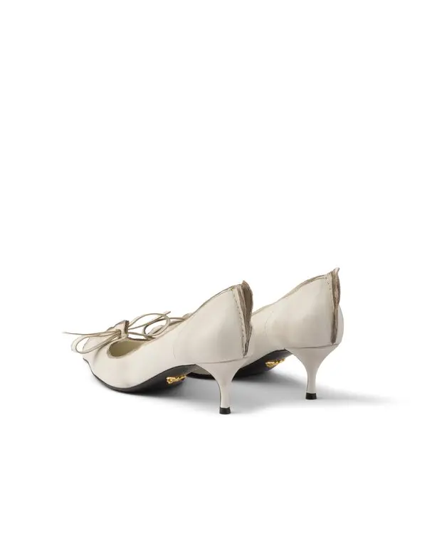 Prada Leather Pumps - Neutral
