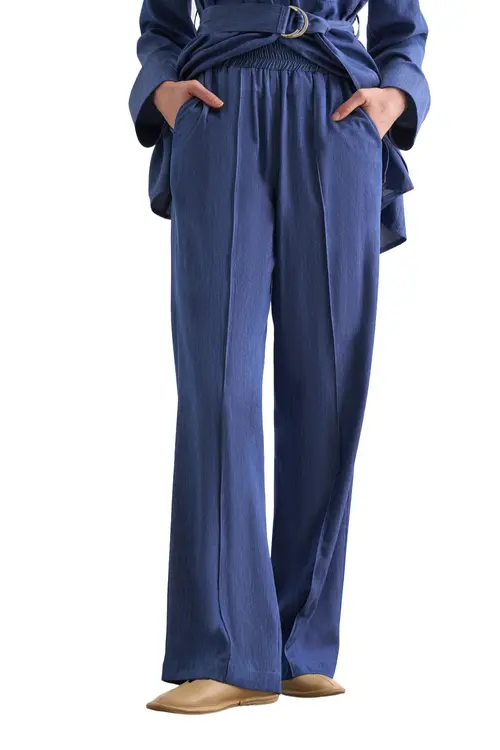 MIZALLE Textured Wide Leg Trousers - Indigo
