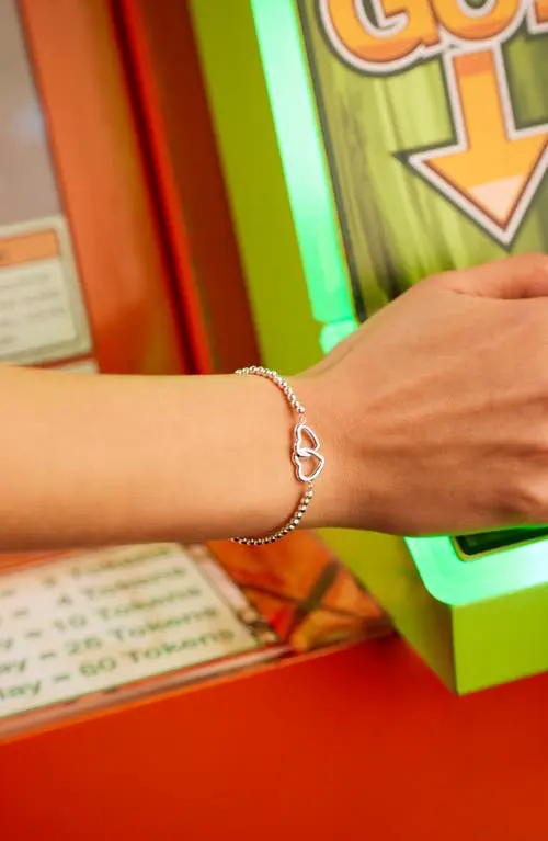 Estée Lauder Sienna Interlinking Hearts Beaded Bracelet - Silver