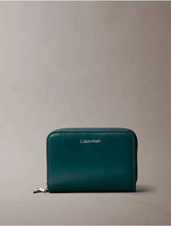 Calvin Klein Leather Medium Zip Wallet - Maya Blue