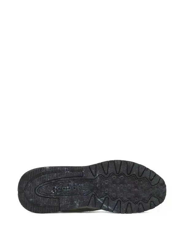 REEBOK Classic Sneakers