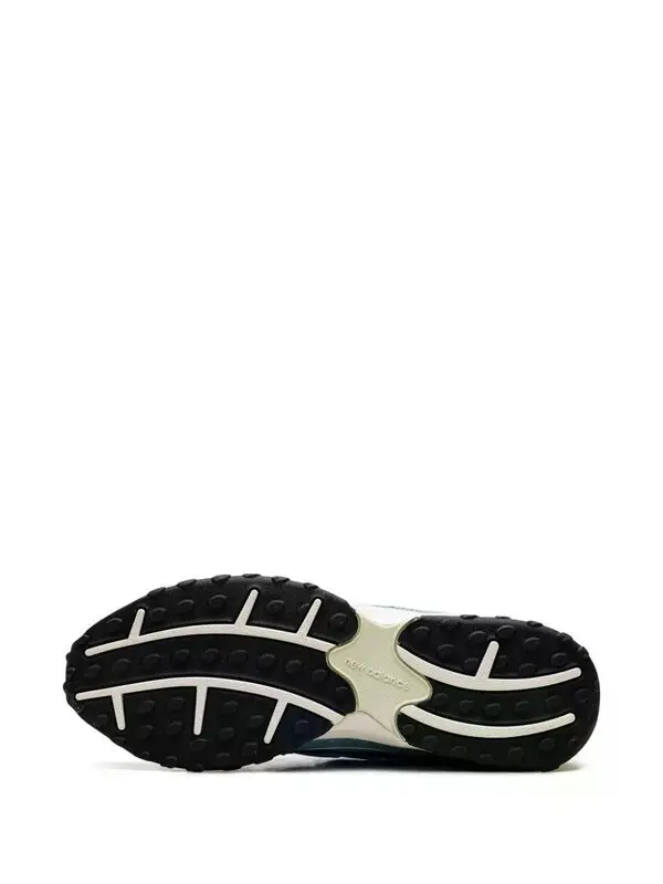 NEW BALANCE 204l Kith Sneakers