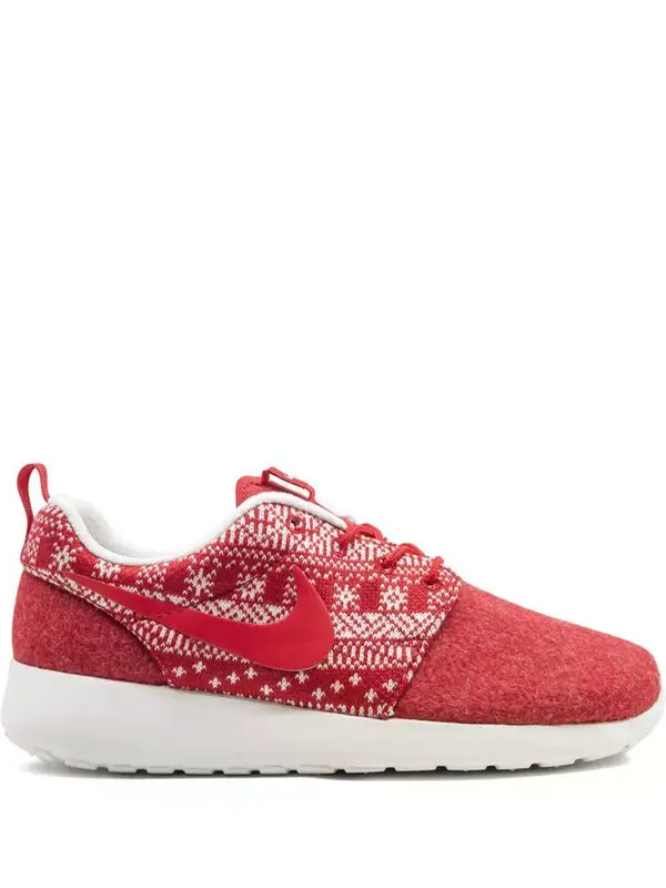 Nike Rosherun Winter Sneakers - Red