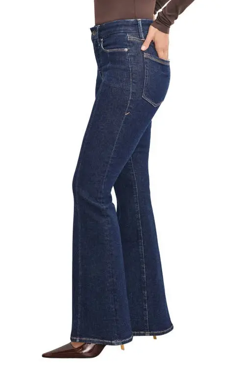 Good American Petite Front Seam Flare Jeans