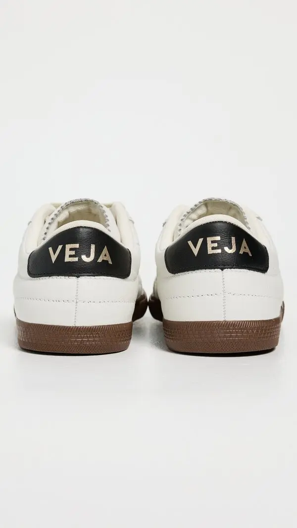 VEJA Panenka Sneakers