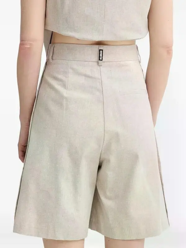 ALOHAS Pleated High-waisted Shorts