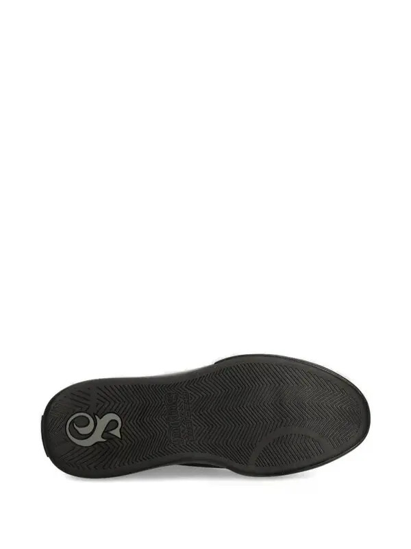 Sketchers Lace-up Sneakers