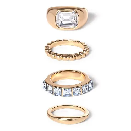 Jessica Simpson Set Of 4 Rings With Rhinestone Detailing - Gold