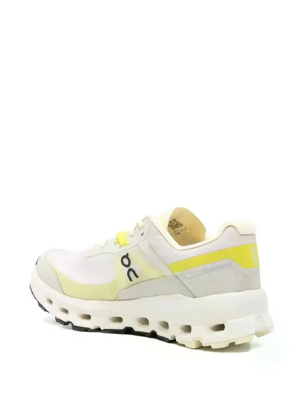 On Cloudvista Sneakers - Neutrals