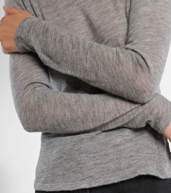 THE ROW Iverness Knitted Cashmere Top - Grey