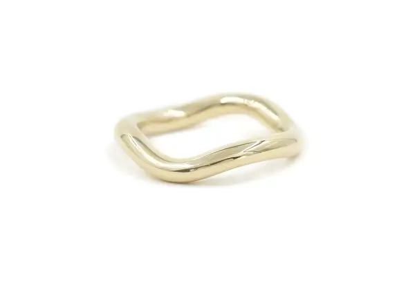 BONDEYE JEWELRY Popie Ring - Yellow Gold