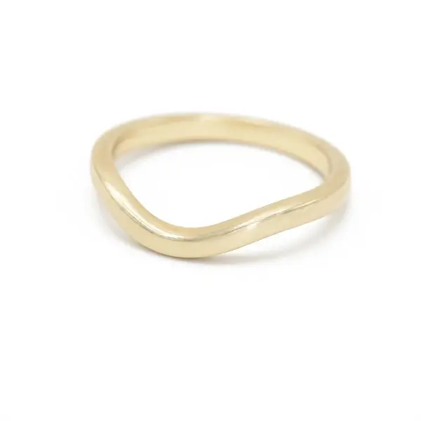 BONDEYE JEWELRY 14k Gold Wave Band Ring - Yellow Gold