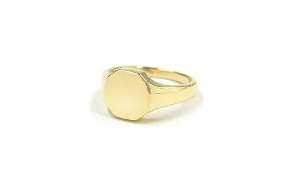 BONDEYE JEWELRY Custom Initial Signet Ring - Yellow Gold