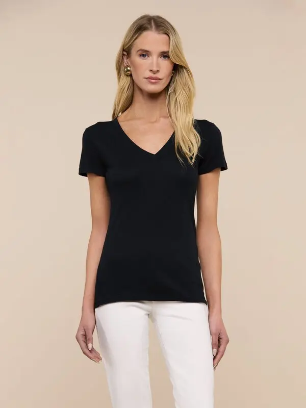 L'Agence Becca Cotton V-neck T-shirt - Black