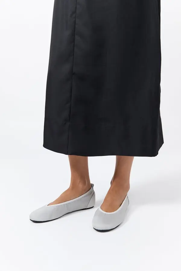 ST. AGNI Satin Ballet Flat - Silver
