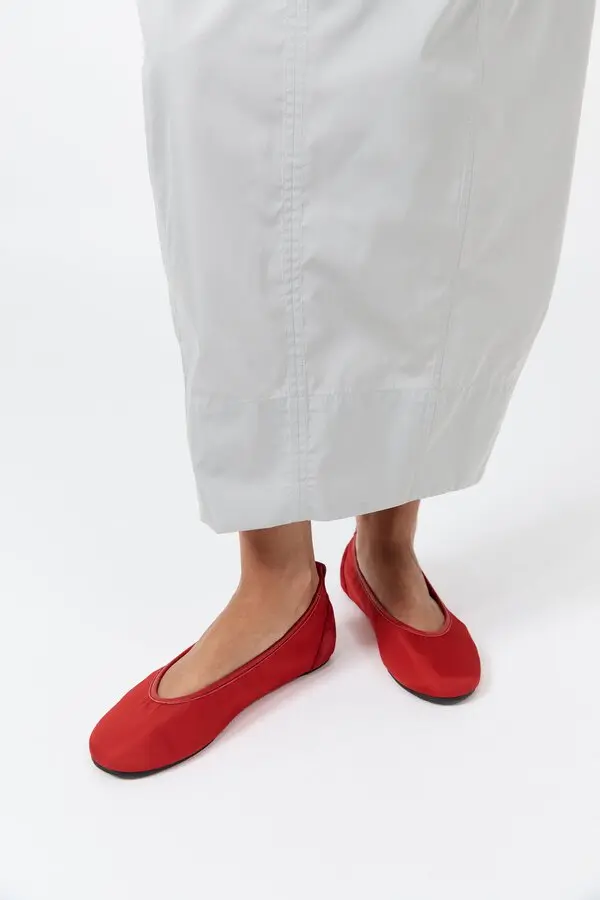 ST. AGNI Satin Ballet Flat - Rosso