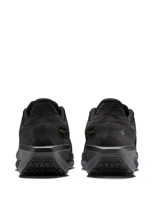Nike Air Winflo 11 Quilted Panel Sneakers