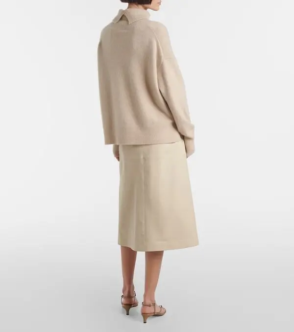 JOSEPH Cashmere Turtleneck Sweater