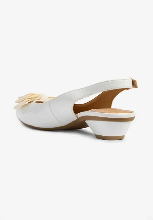COMFORTVIEW The Reagan Slingback With Bow Detailing - White