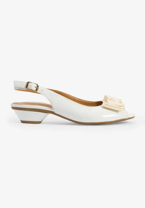 COMFORTVIEW The Reagan Slingback With Bow Detailing - White