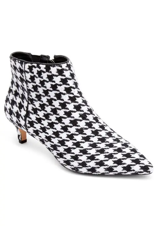 COMFORTVIEW The Meredith Patterned Bootie - Houndstooth