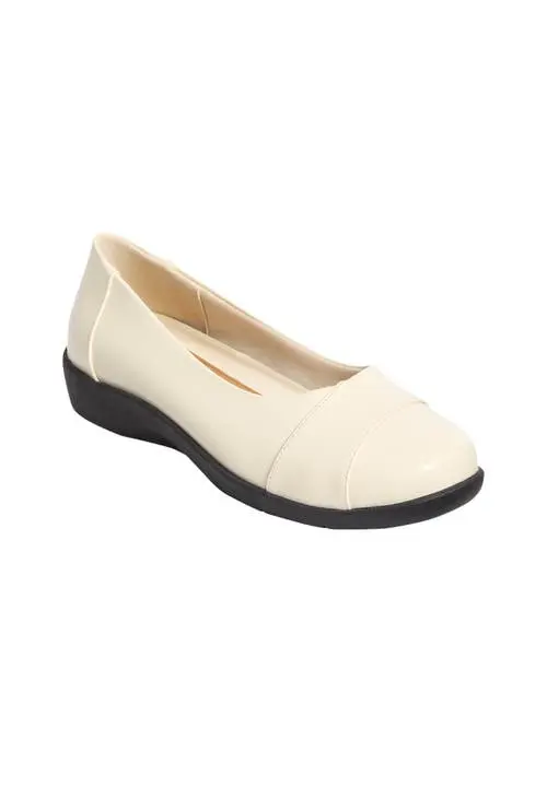 COMFORTVIEW Gab Faux Leather Slip On Flat - Bone