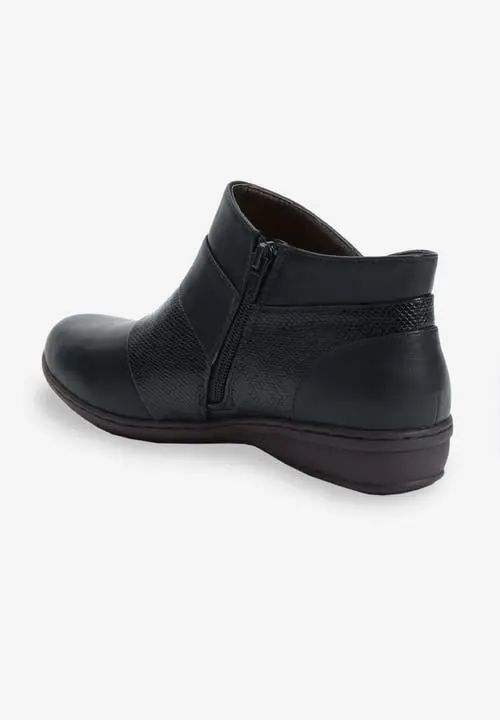 COMFORTVIEW The Jolene Bootie - Black