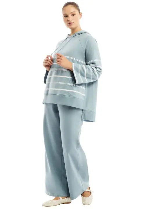 JUNE & VIE Bell Sleeve Pullover - Mountain Spring