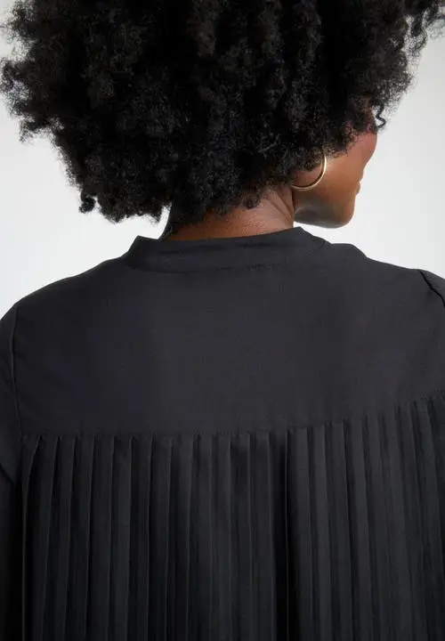 JESSICA LONDON Pleated Back Georgette Tunic