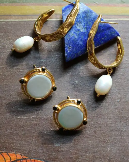 OTTOMAN HANDS Judy Statement Hoop Earrings - Brass