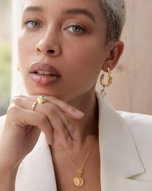 OTTOMAN HANDS Judy Statement Hoop Earrings - Brass