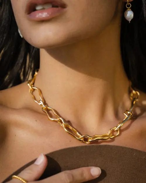 OTTOMAN HANDS Etta Chain Necklace - Brass