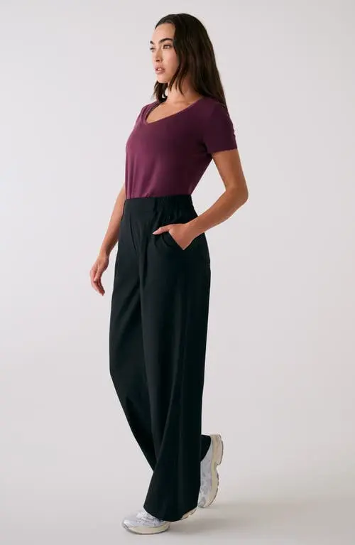 LOLE Connect Wide-leg Pants